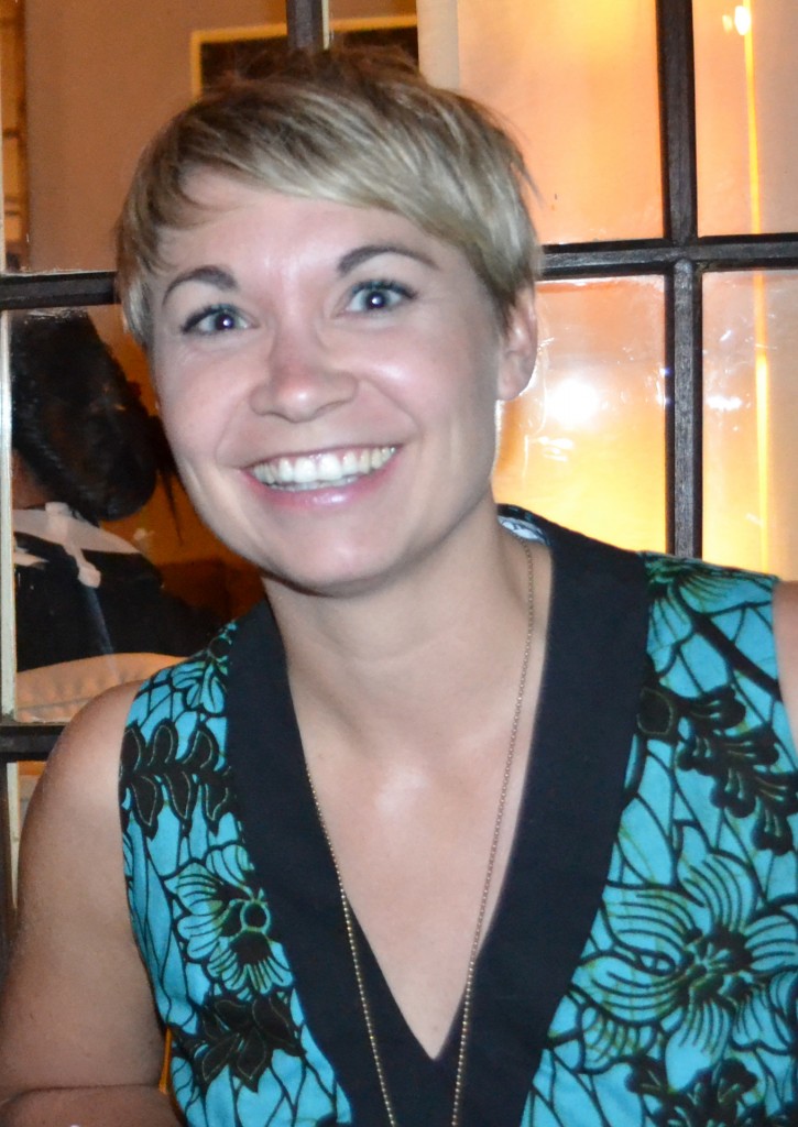 Gabriele-Aïsha Bichler und Sandra Eder kommunizieren für DEBRA Austria ...